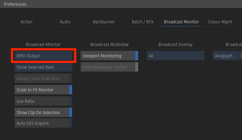 Blackmagic Designのデバイスを使用してモニタに出力を行いたいです